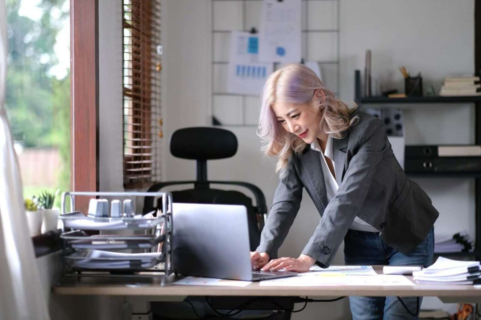 How to Create Cool Desktop Wallpapers Quickly using Microsoft Word ...