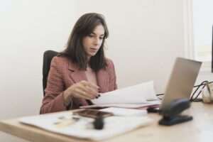 How to Enable and Customize Immersive Reader in Microsoft Word - Vegadocs